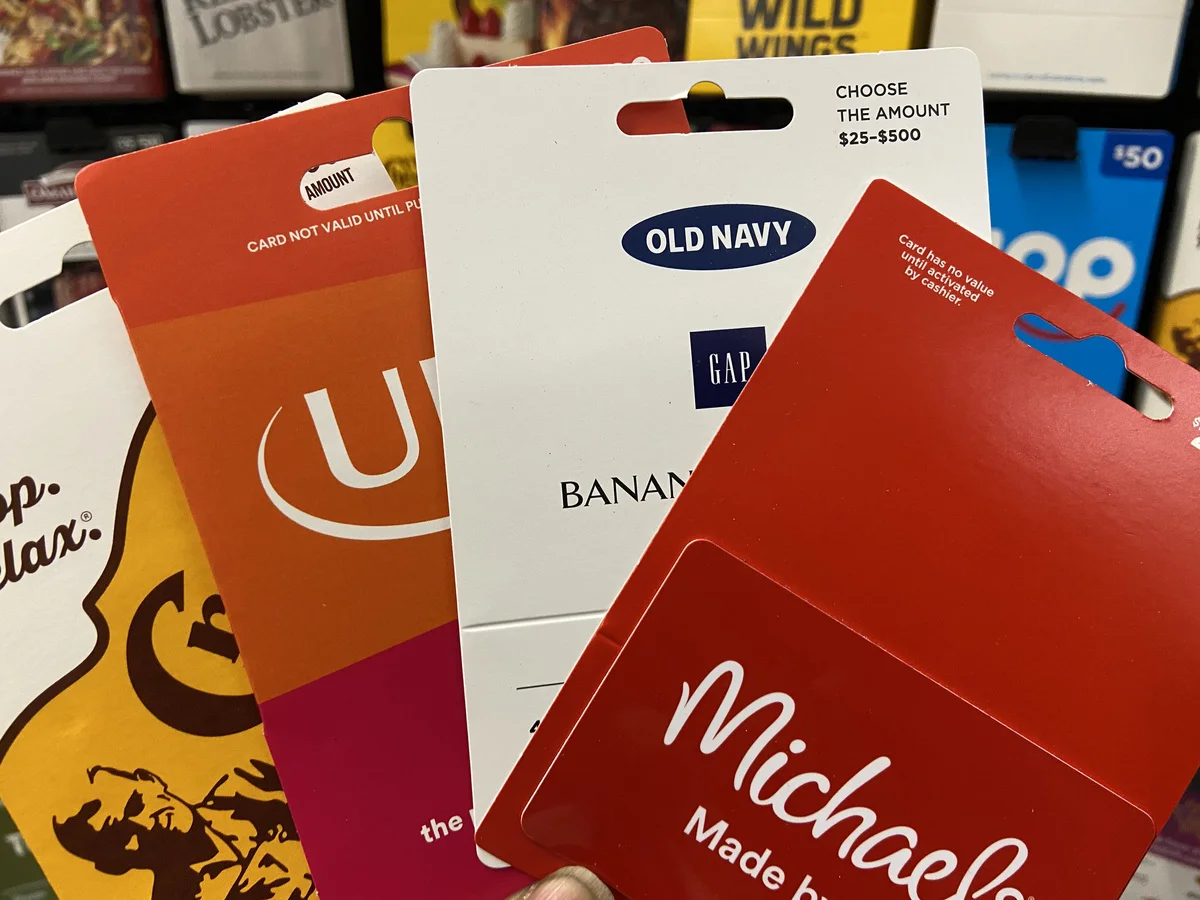 Gift Card Moneymaker Deal at Giant